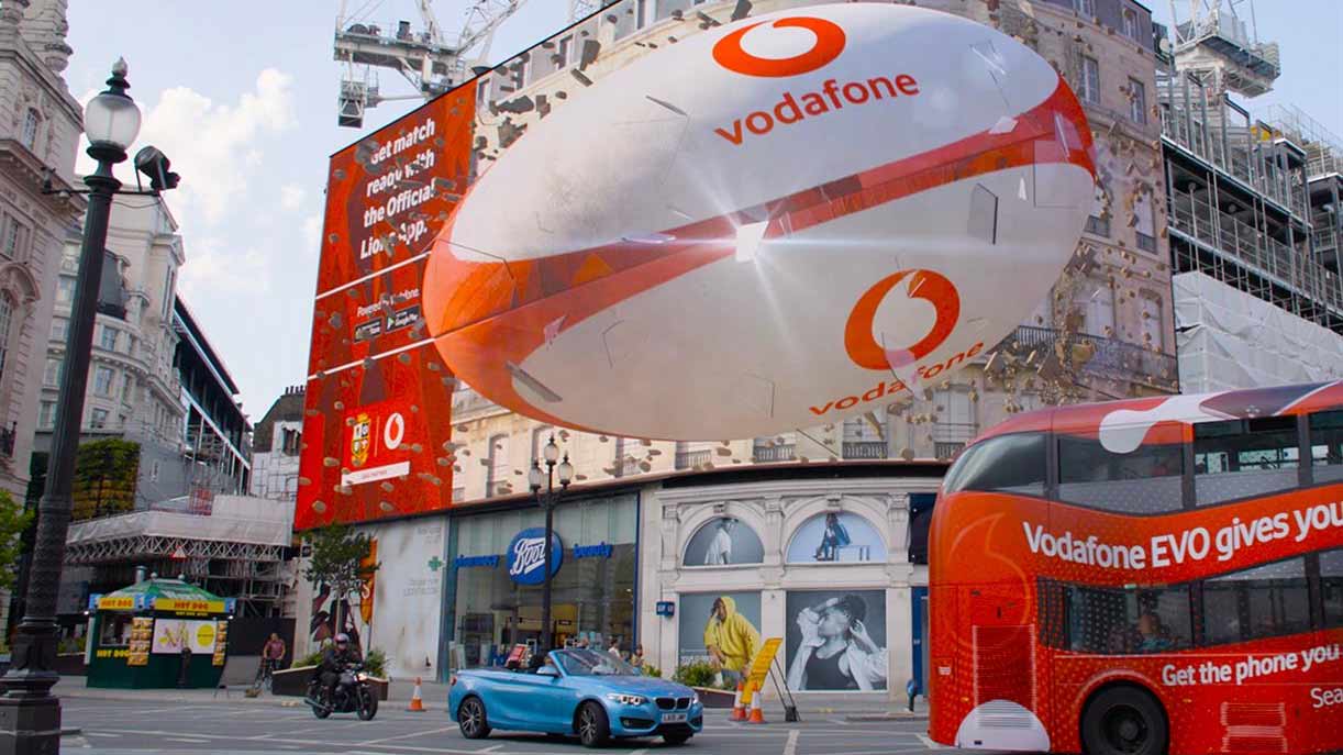 Ultimate Guide to Outdoor Ads: Types & Benefits