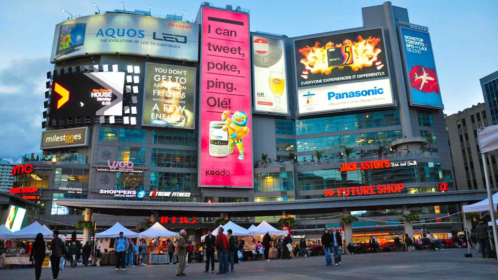 Ultimate Guide to Outdoor Ads: Types & Benefits