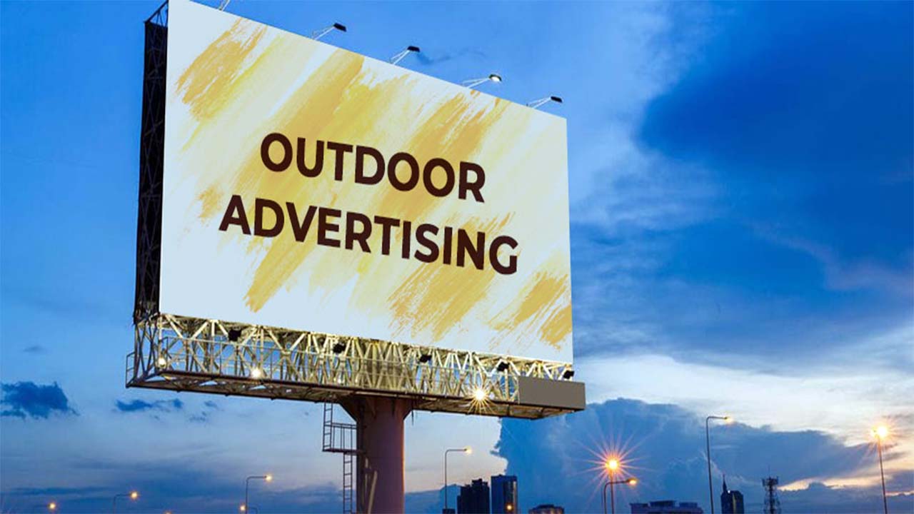 The 10 Best Places for Outdoor Hoarding Advertisement